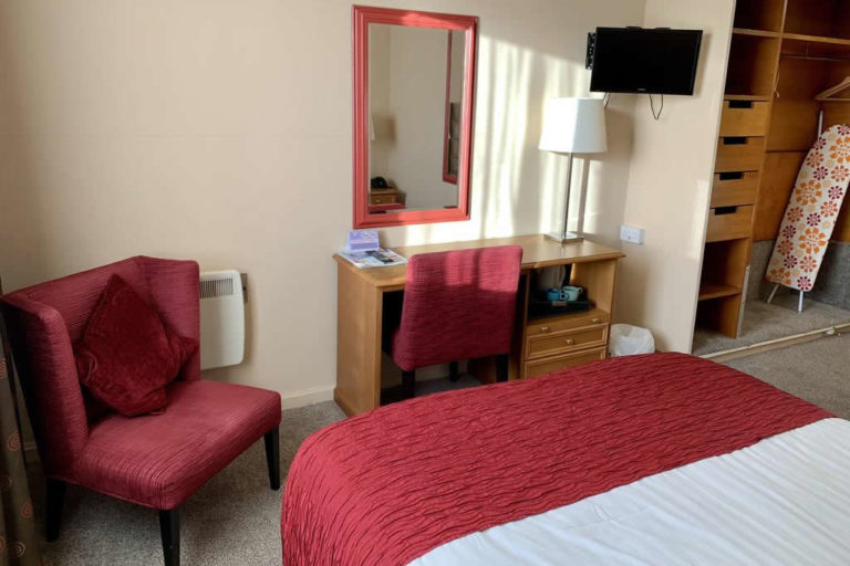 Room Pictures - The Bruce Hotel